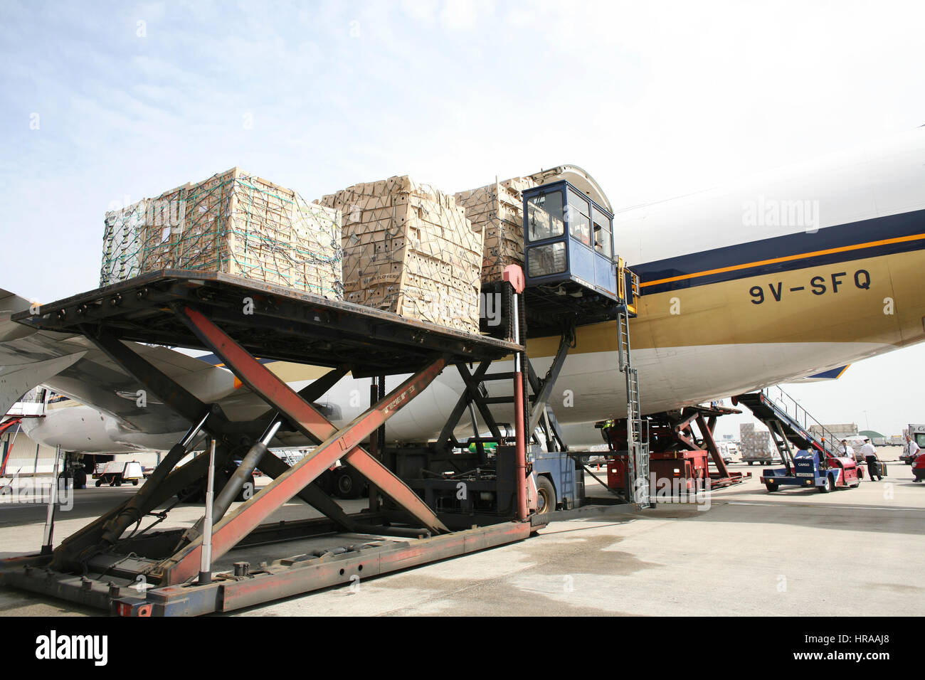 cargo planes being loaded at schiphol airport Stock Photo - Alamy
