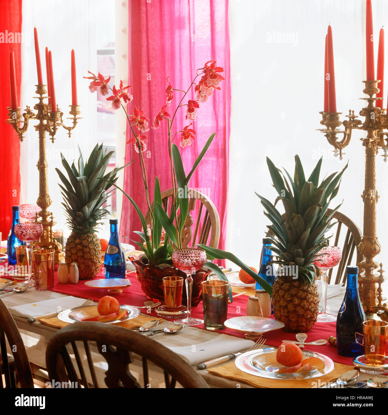 Tabel hi-res stock photography and images - Alamy