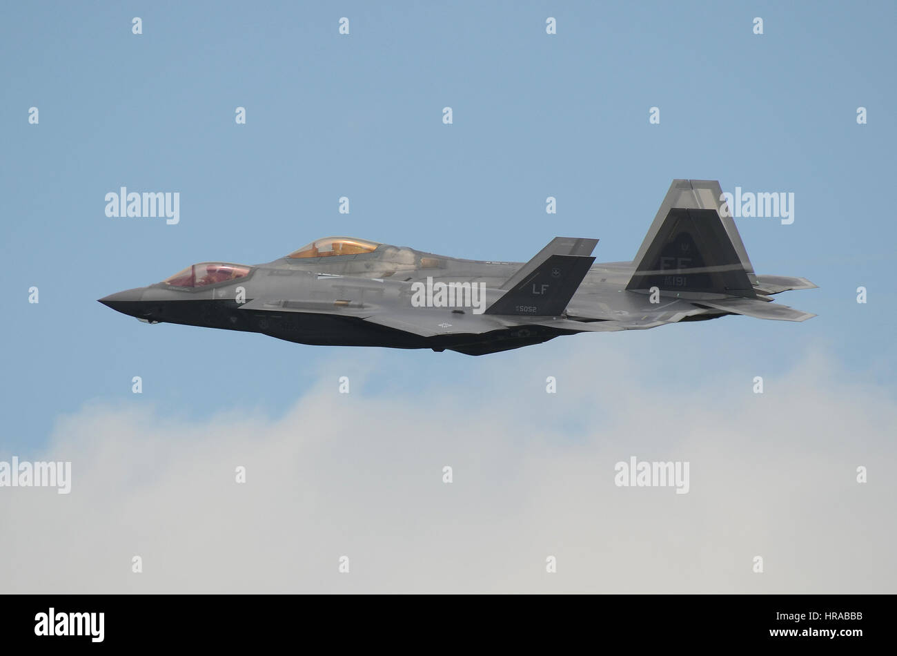 Lockheed Martin's F-35 Lightning II and F-22 Raptor stealth fighters at ...