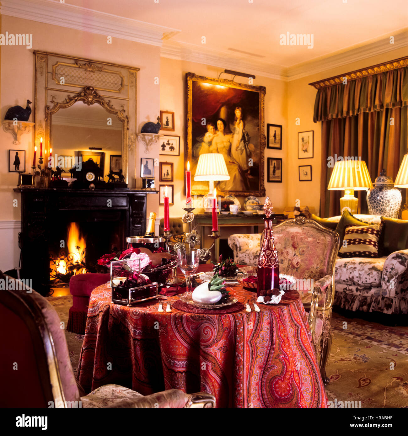 Victorian table setting hi-res stock photography and images - Alamy