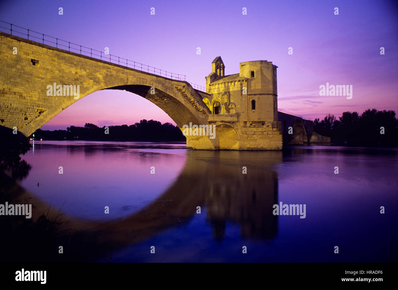 Bridge in avignon hi-res stock photography and images - Alamy