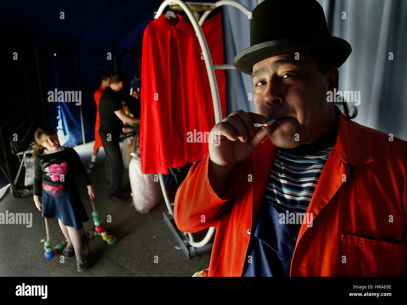 Circus acrobats backstage hi-res stock photography and images - Alamy