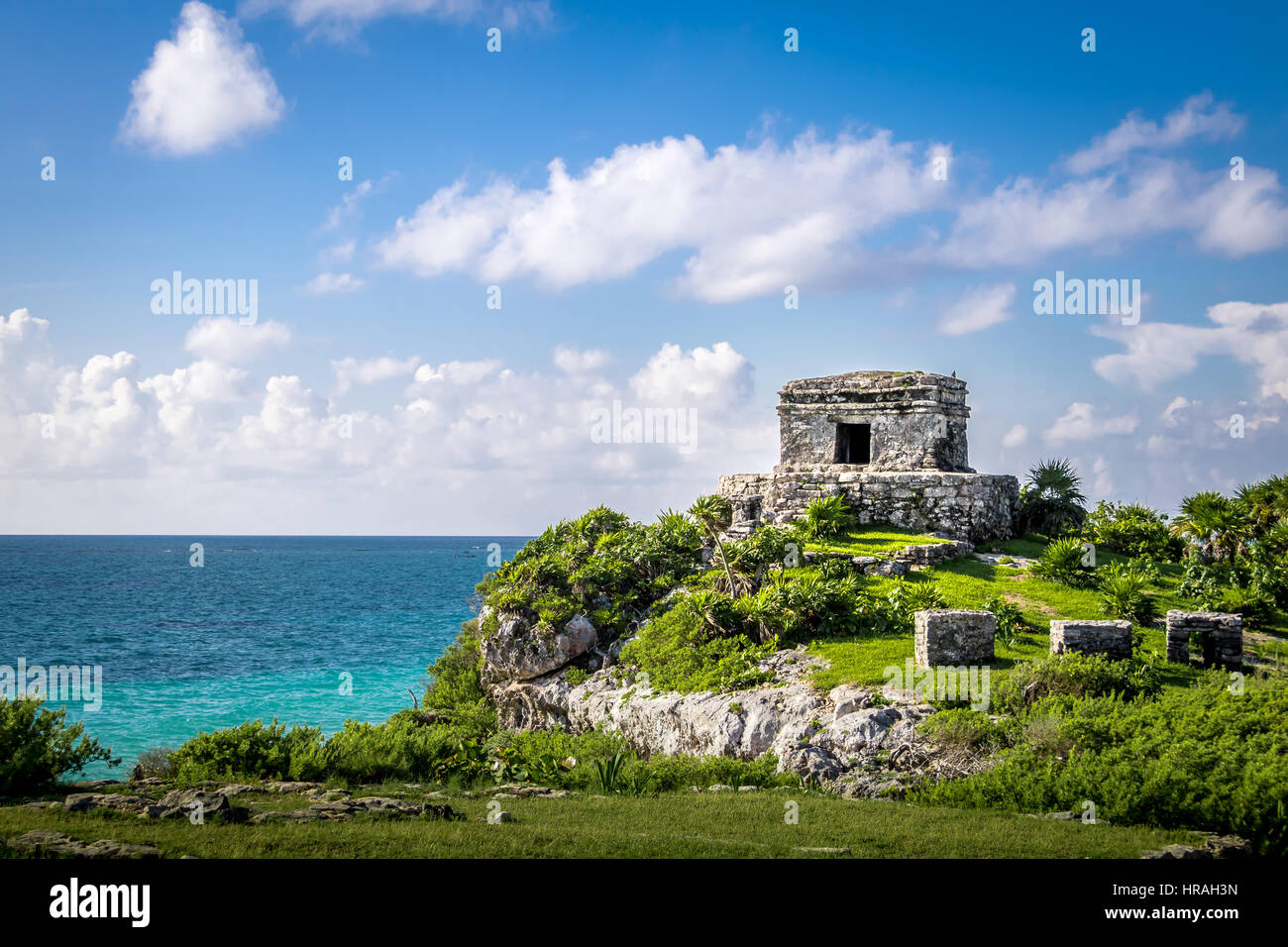 God of winds Temple and Caribbean sea - Mayan Ruins of Tulum, Mexico ...