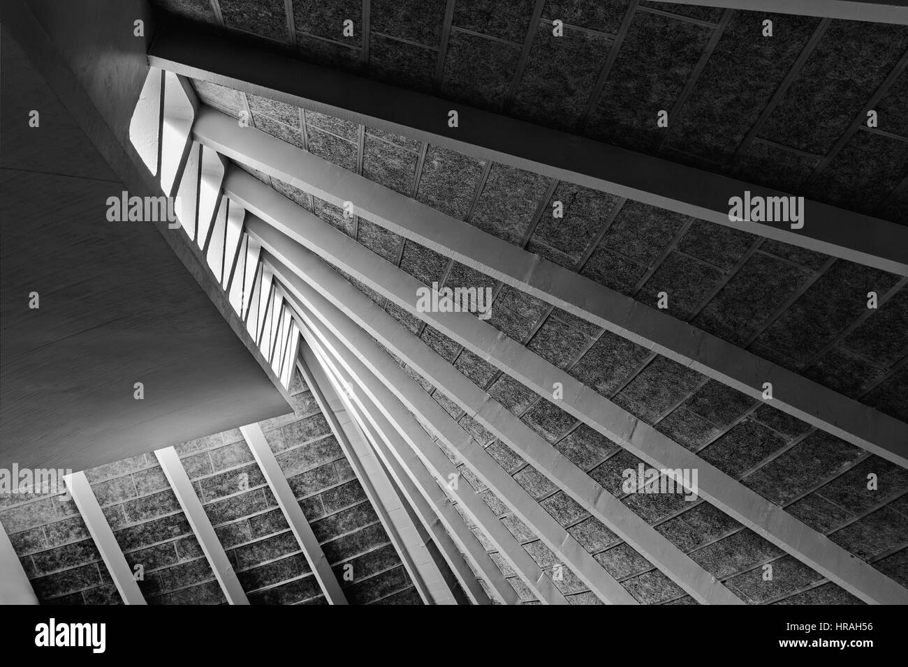 White museum architecture hi-res stock photography and images - Alamy