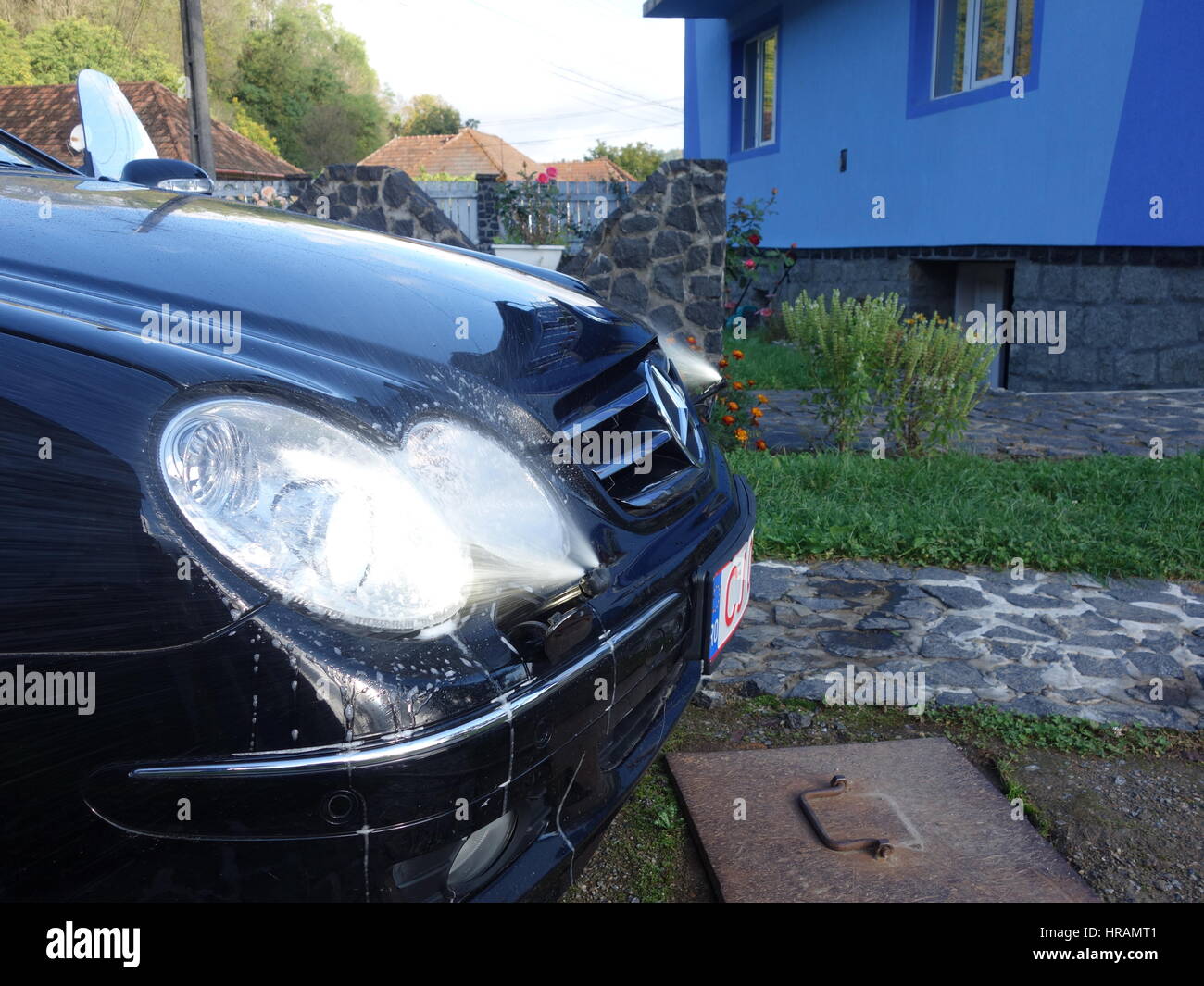 Front bumper with parking sensors - Xenon lights, washing system- hood ...
