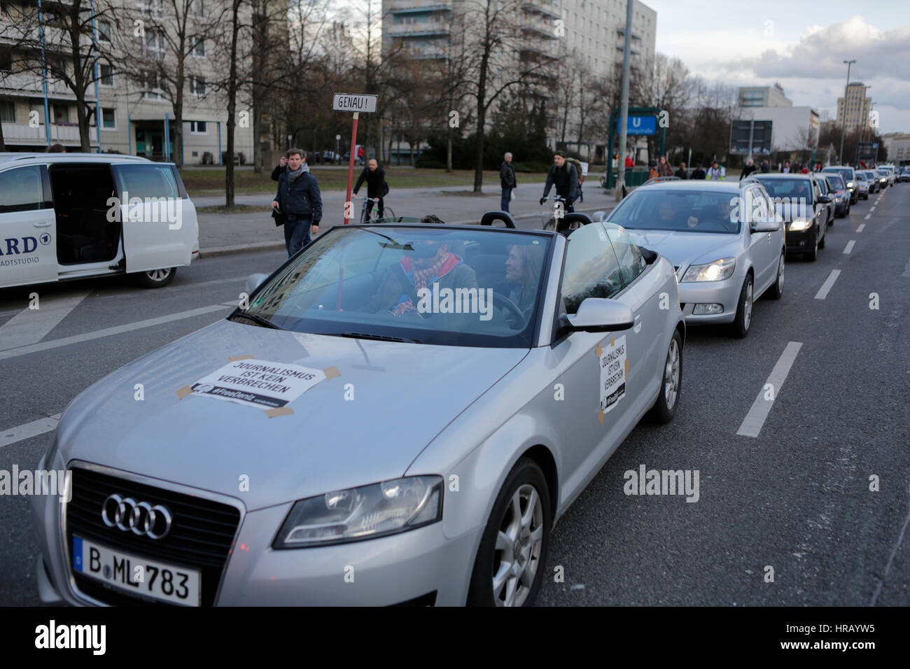 Berlin, Germany. 28th Feb, 2017. The motorcade drives through Berlin ...
