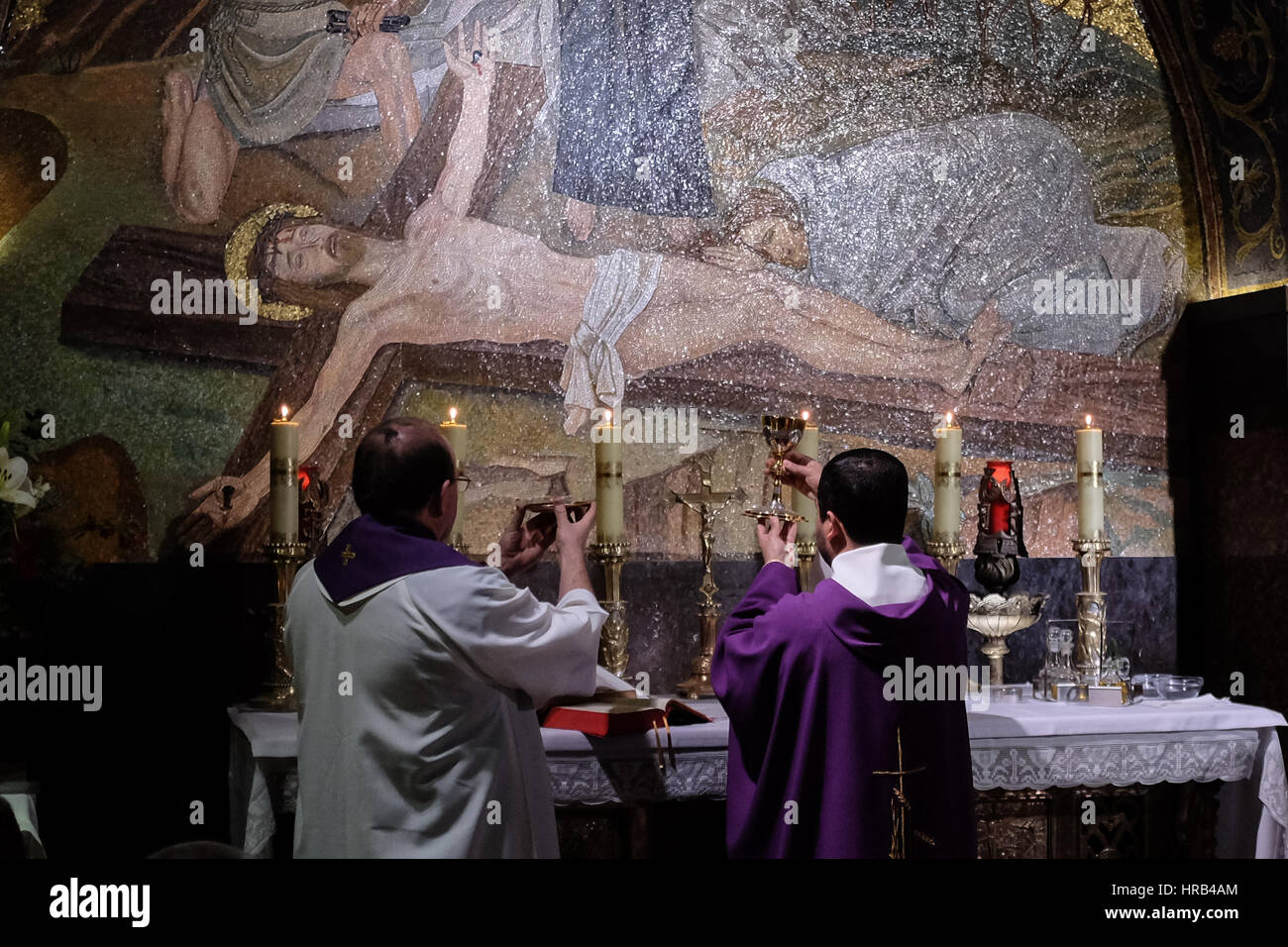 Maronite catholic mass hi-res stock photography and images - Alamy