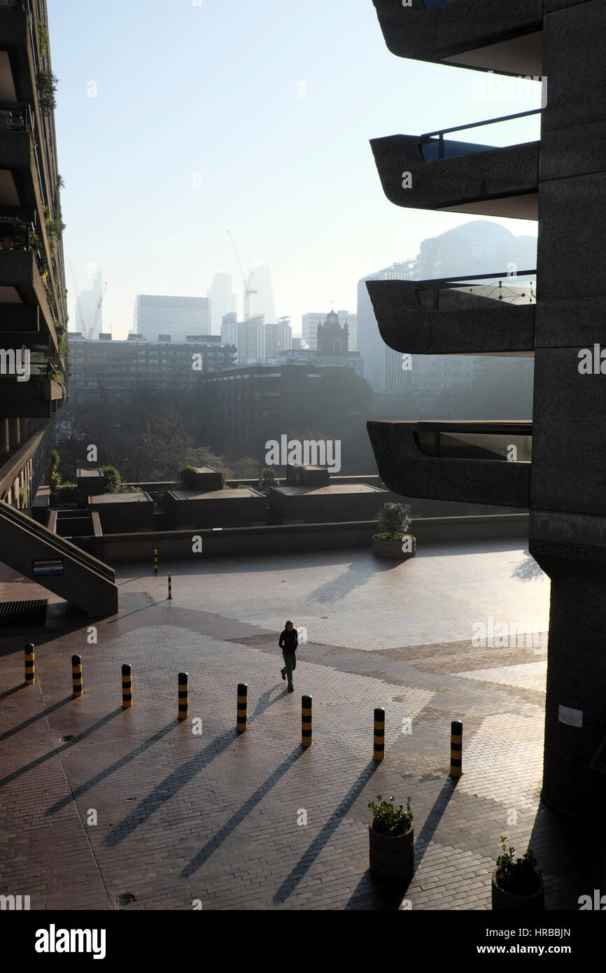View through courtyard of Barbican Estate apartment buildings to ...