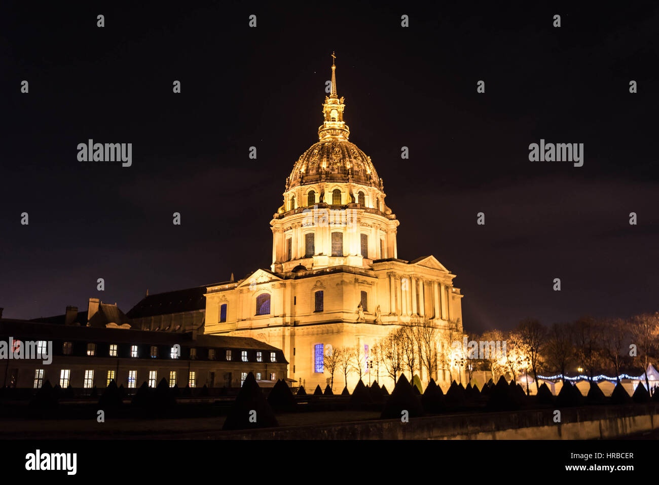 Les Invalides At Night