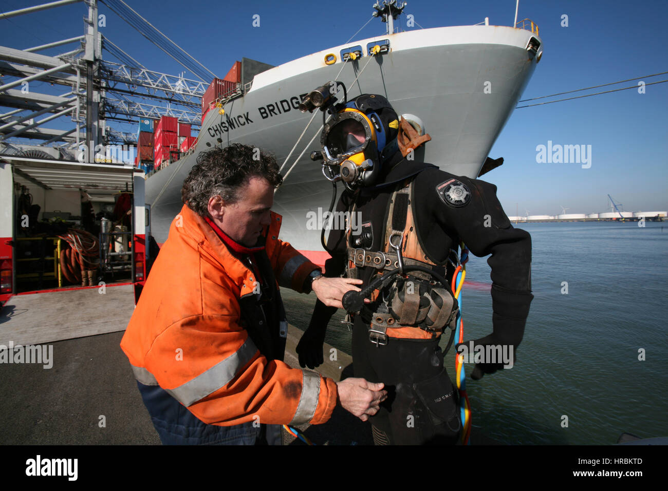 divers at work Stock Photo - Alamy