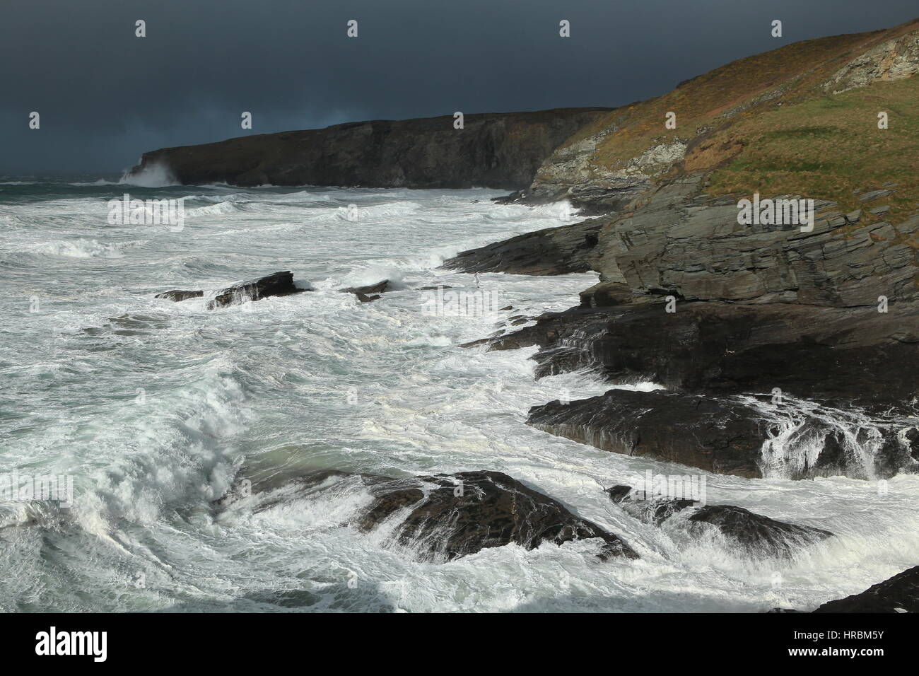 Trebarwith Strand, North Cornwall, Winter storm Stock Photo - Alamy