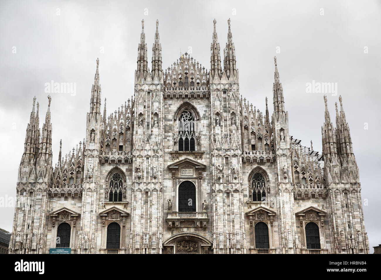 Duomo di milano evening hi-res stock photography and images - Alamy