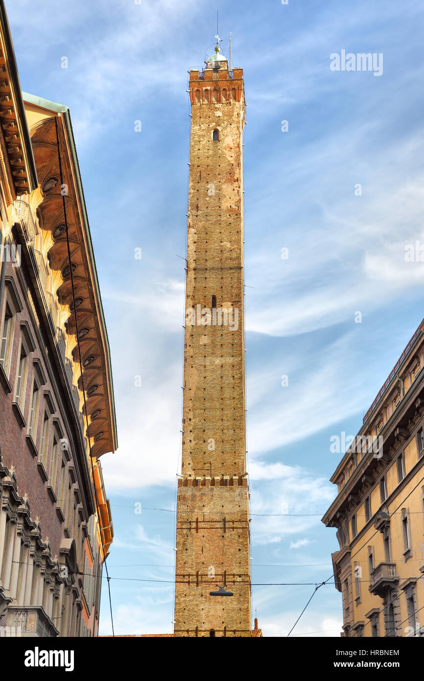 Ancient Asinelli tower in Bologna, Italy Stock Photo - Alamy
