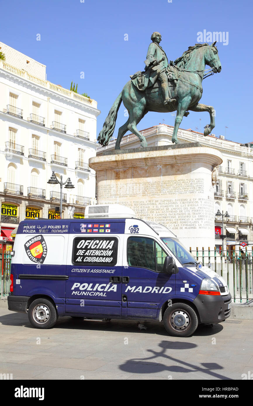 Madrid policia hi-res stock photography and images - Alamy