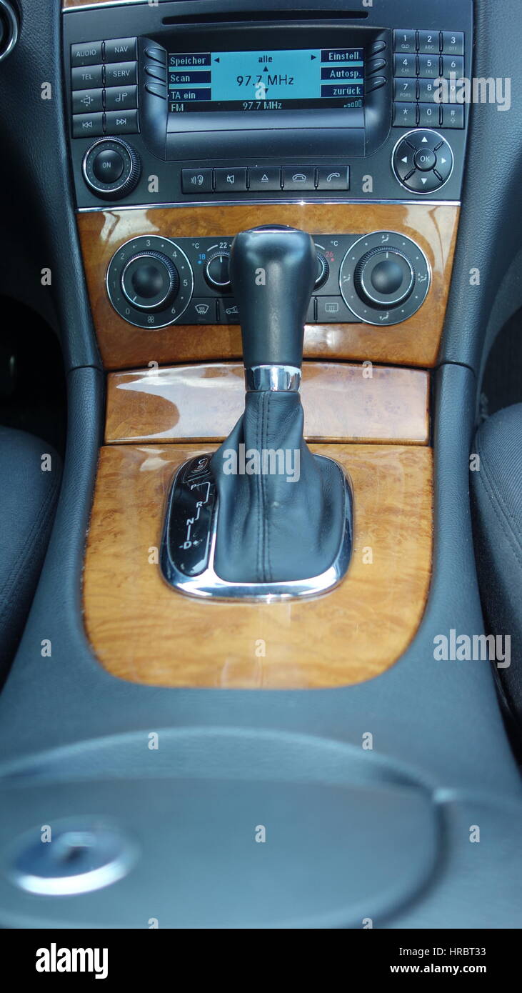 Mercedes Benz W209- year 2005, Elegance equipment, black metallic paint ...