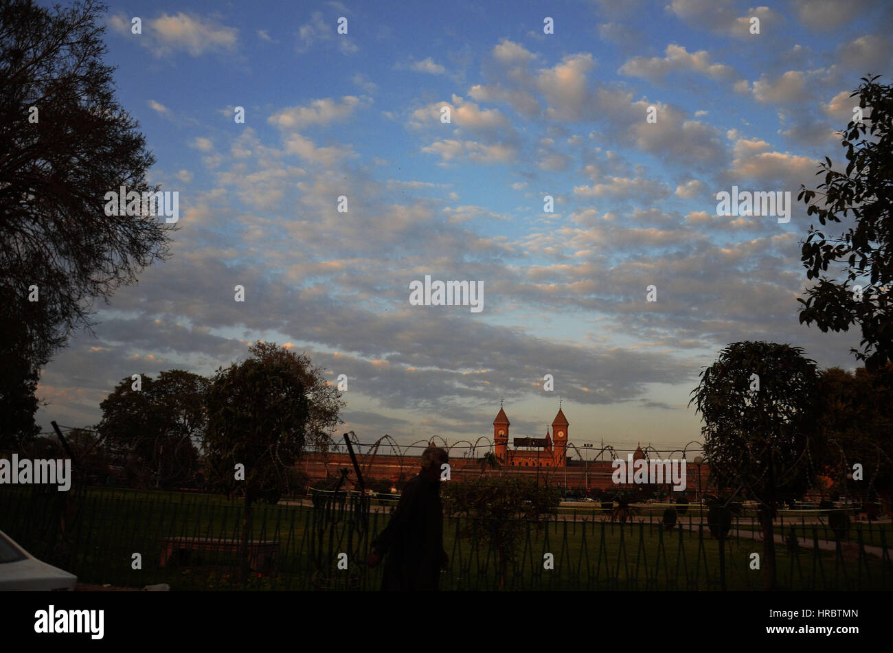 Lahore, Pakistan. 28th Feb, 2017. An attractive cloud hovering over the ...