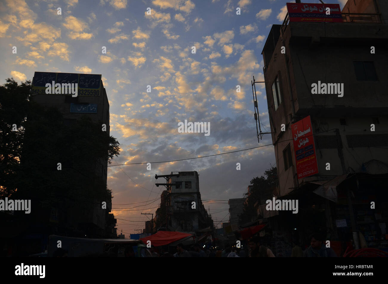Lahore, Pakistan. 28th Feb, 2017. An attractive cloud hovering over the ...