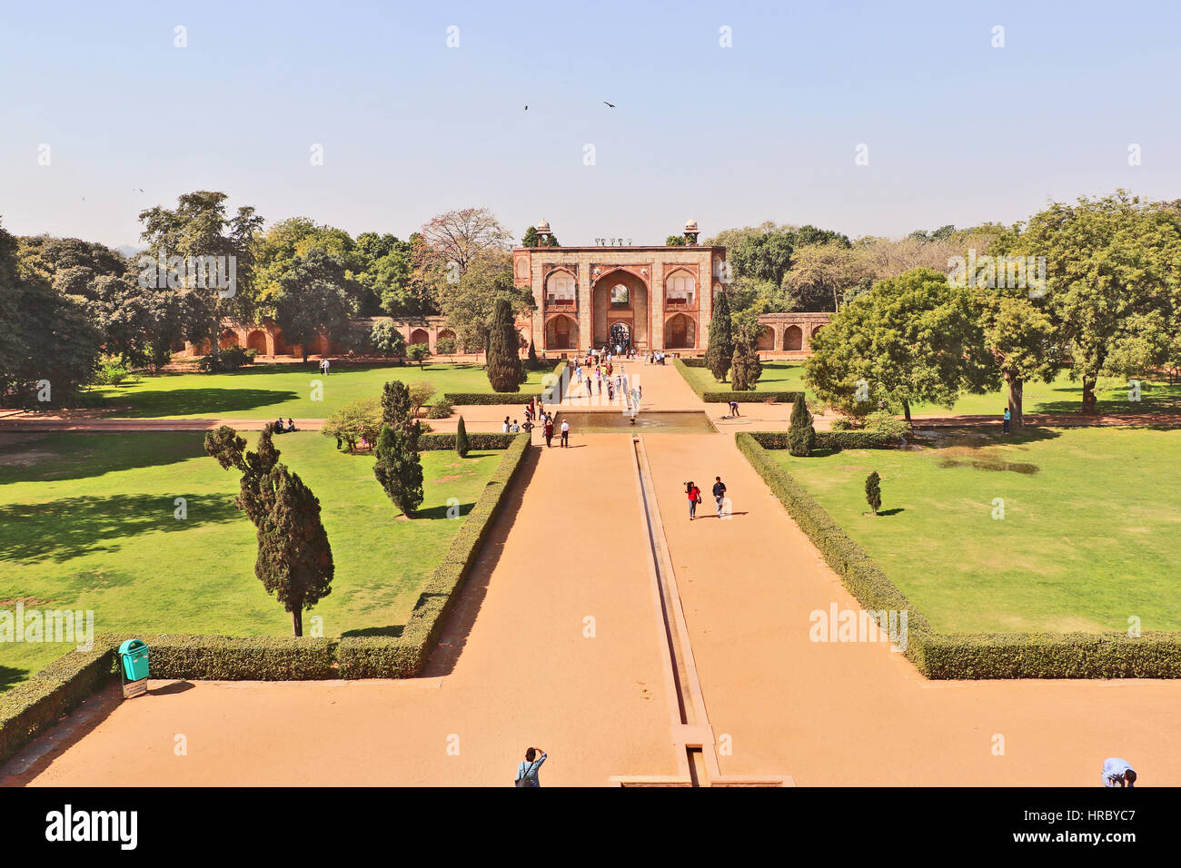 Beautiful interior, garden in Mughal Emperor Humayun's tomb campus ...