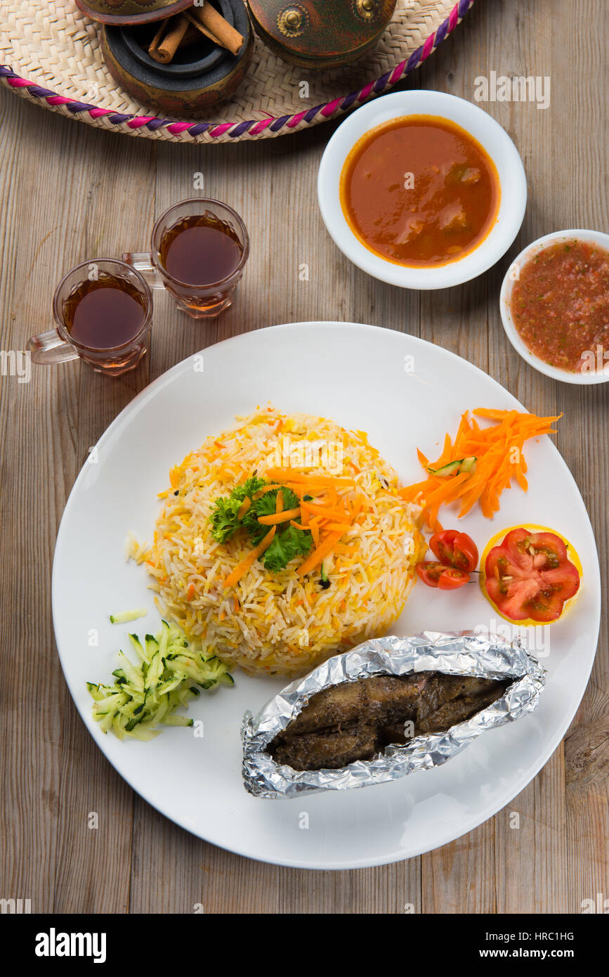 Madhbi chicken hi-res stock photography and images - Alamy