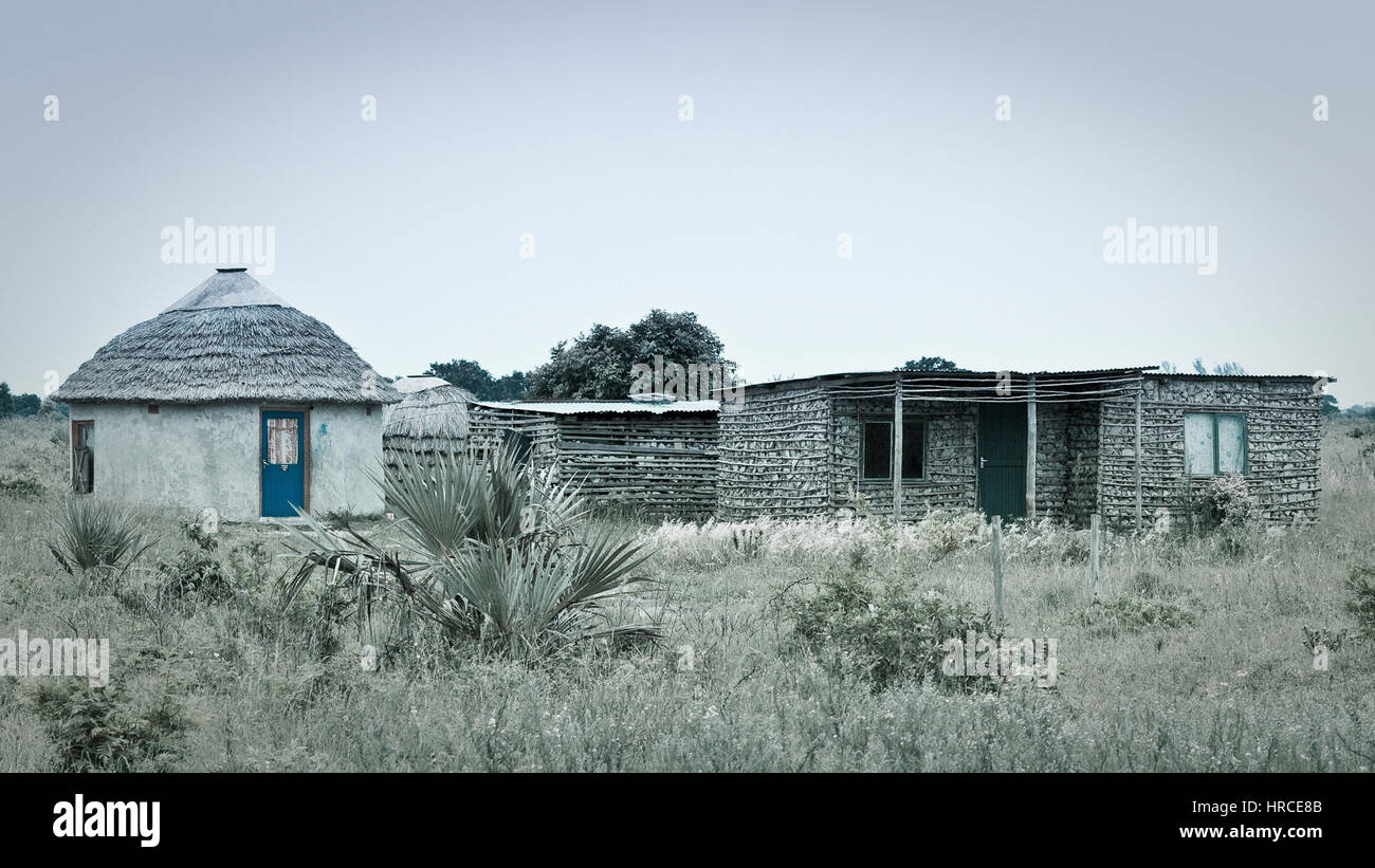 South africa traditional rondavel house hi-res stock photography and ...