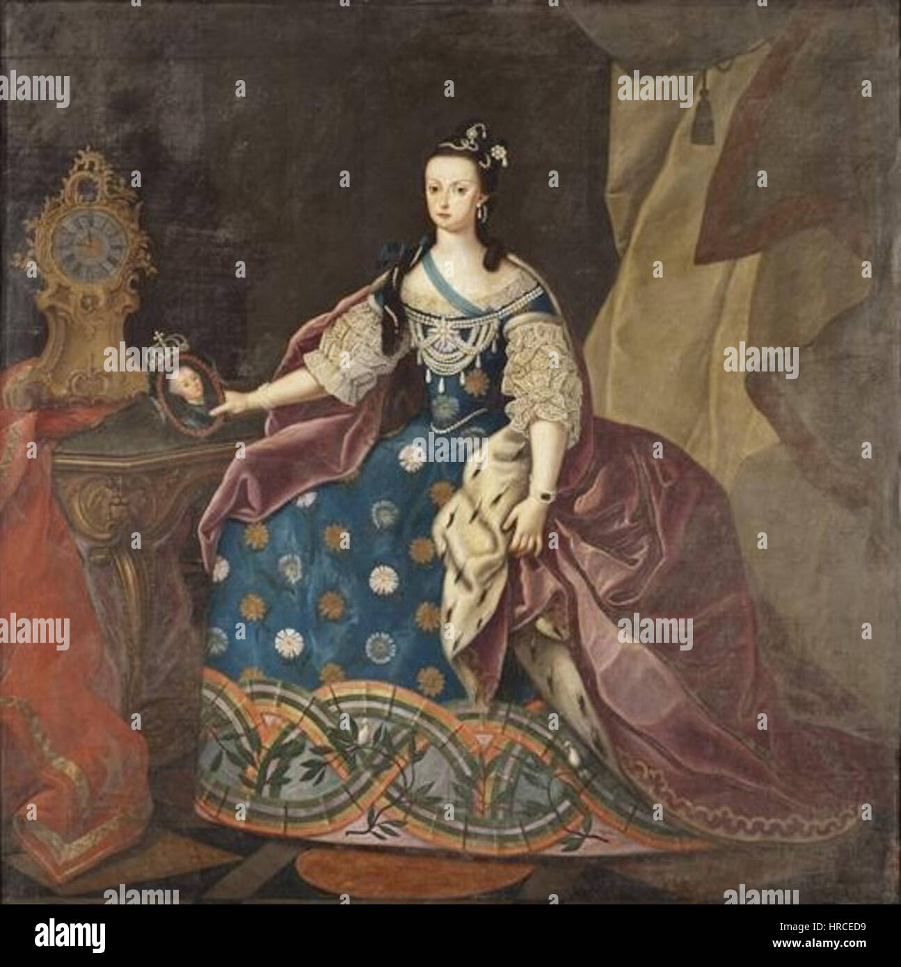 Maria portugal crown hi-res stock photography and images - Alamy
