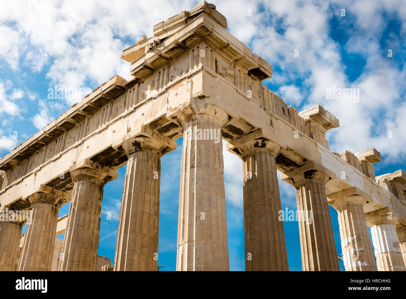 Doric fluted columns hi-res stock photography and images - Alamy