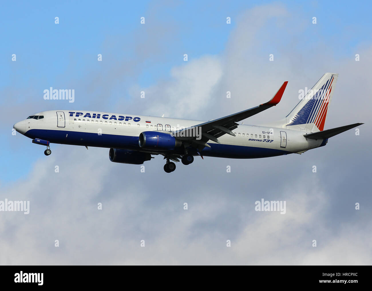 Transaero Boeing 737 - London Heathrow Airport Stock Photo - Alamy