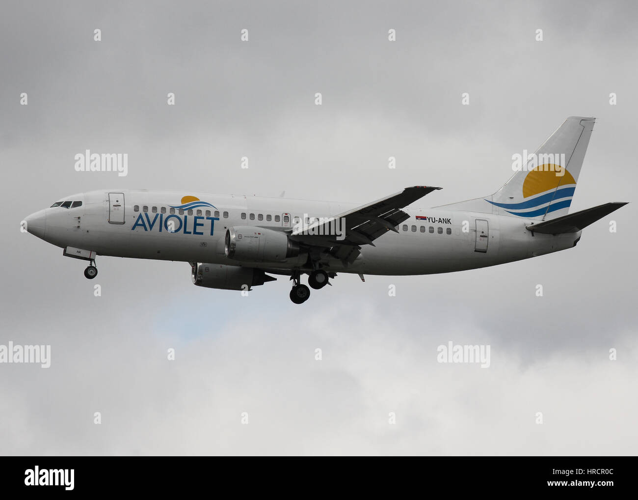 737 300 hi-res stock photography and images - Alamy