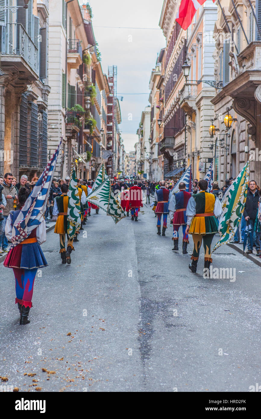 images of the Roman Carnival, held in Piazza del Popolo in Rome, with ...