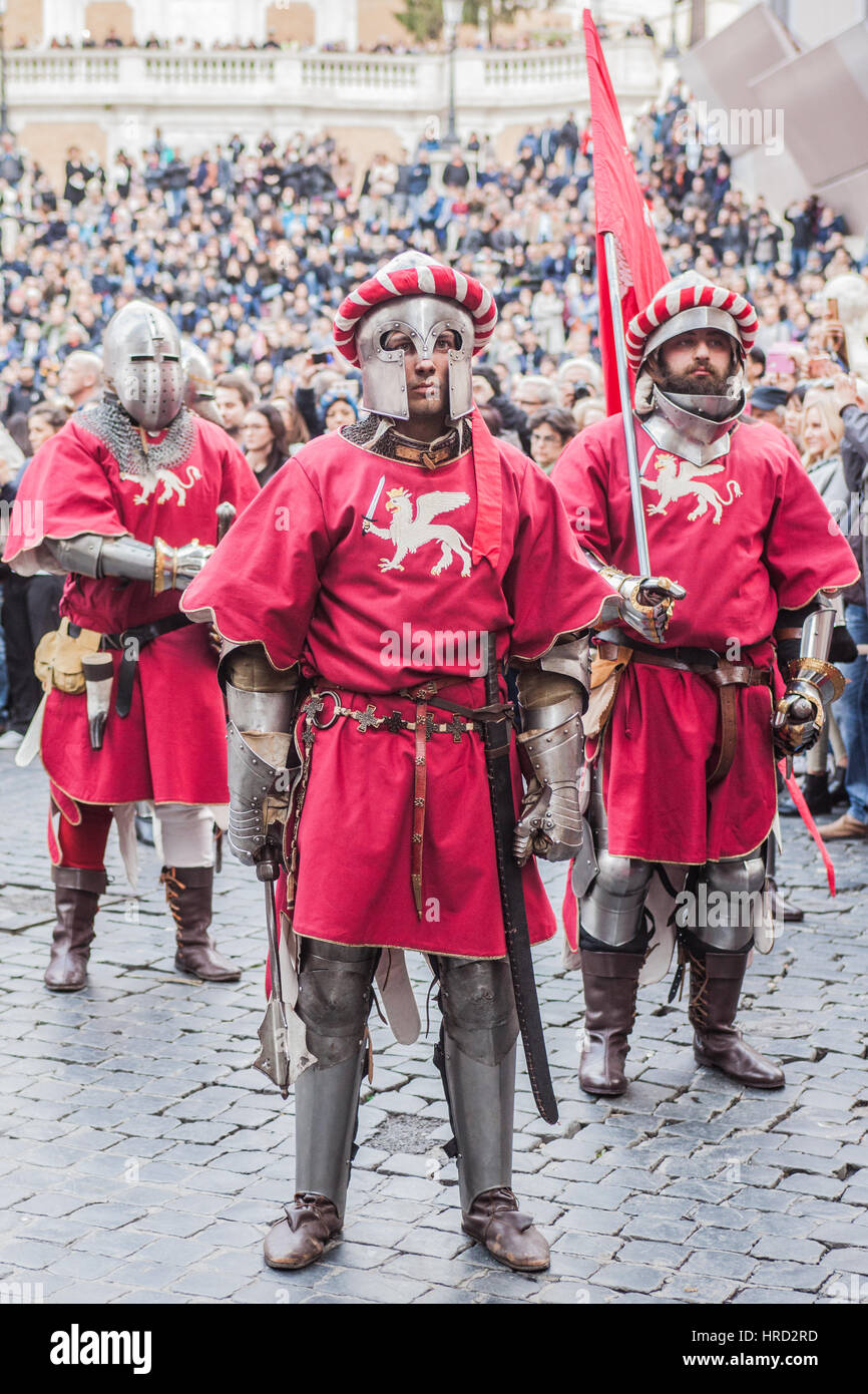 images of the Roman Carnival, held in Piazza del Popolo in Rome, with ...