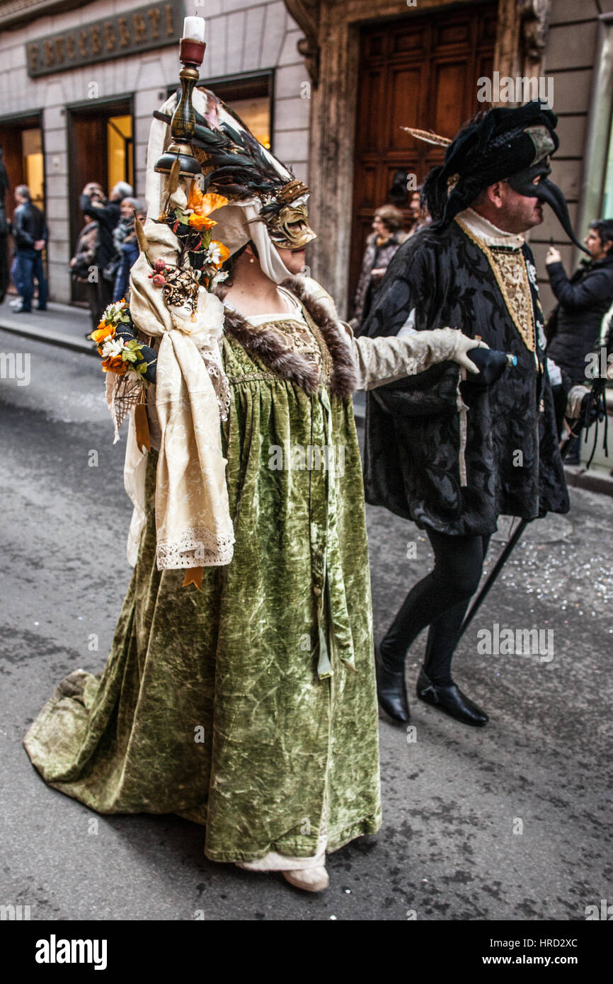 images of the Roman Carnival, held in Piazza del Popolo in Rome, with ...