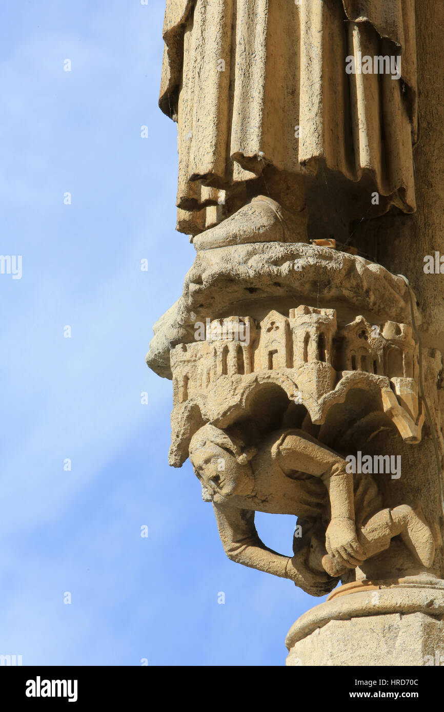 Temple gothique hi-res stock photography and images - Alamy