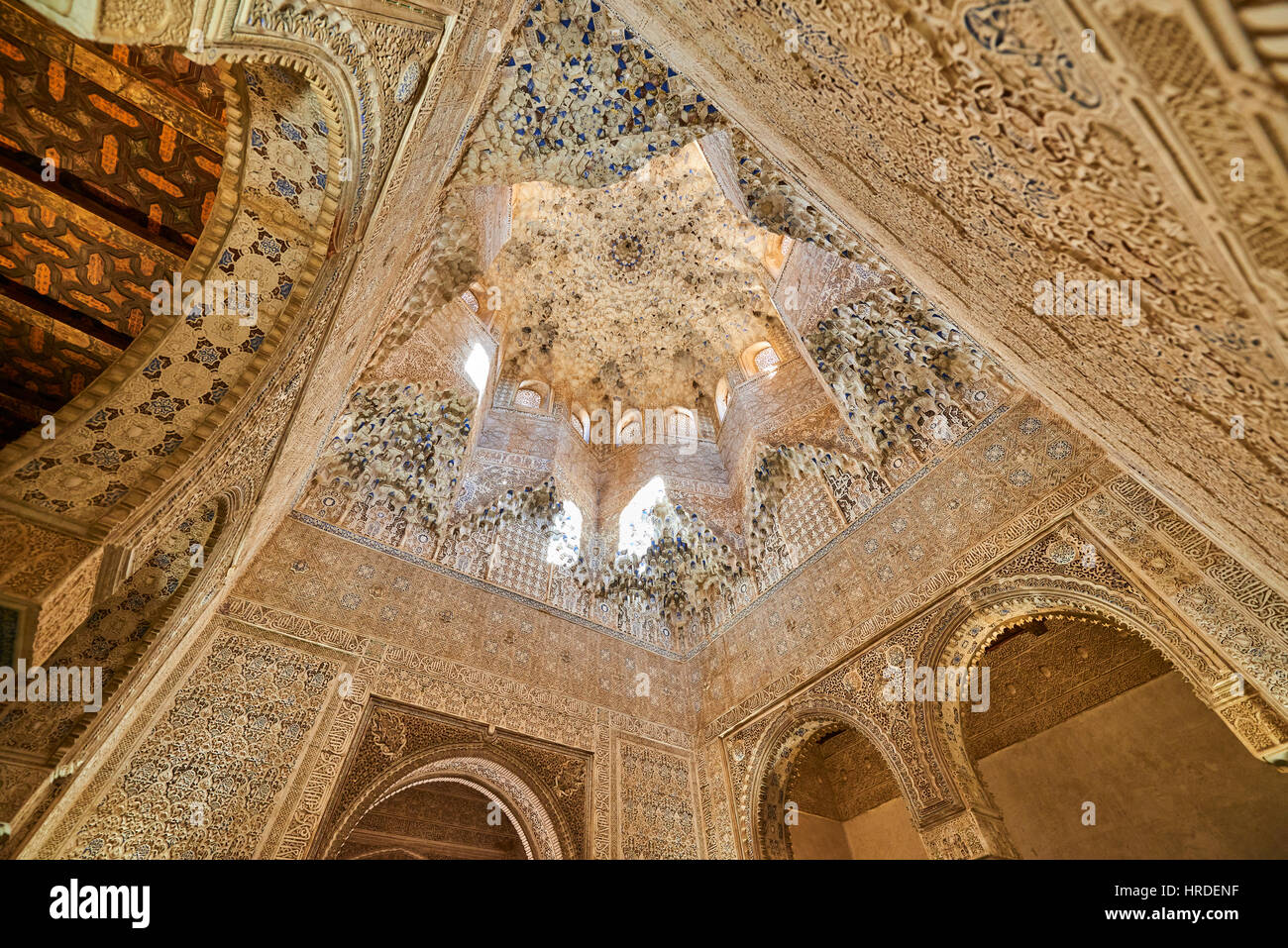 Alhambra interior decoration hi-res stock photography and images - Alamy