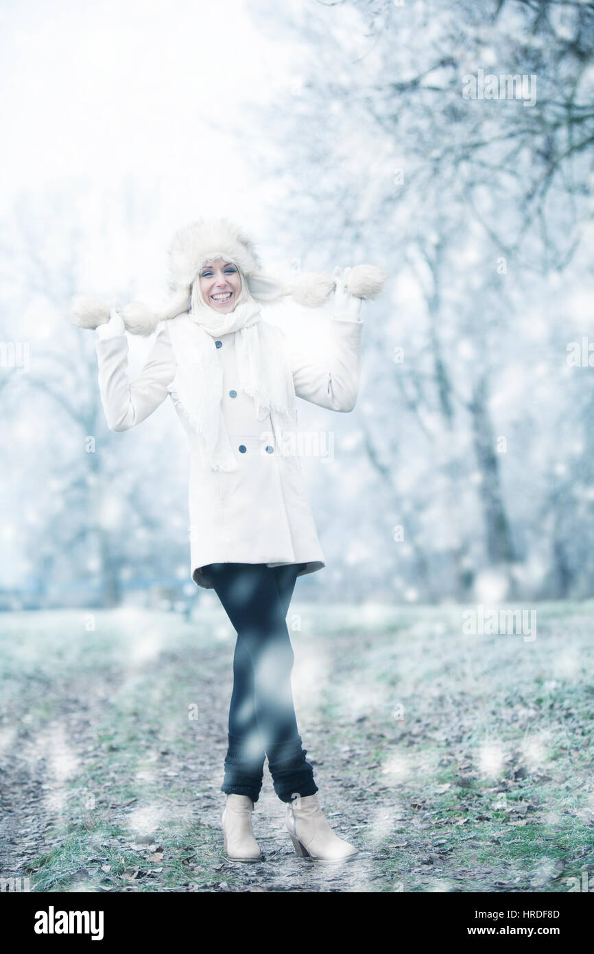 Portrait of a woman in winter in snow Stock Photo - Alamy