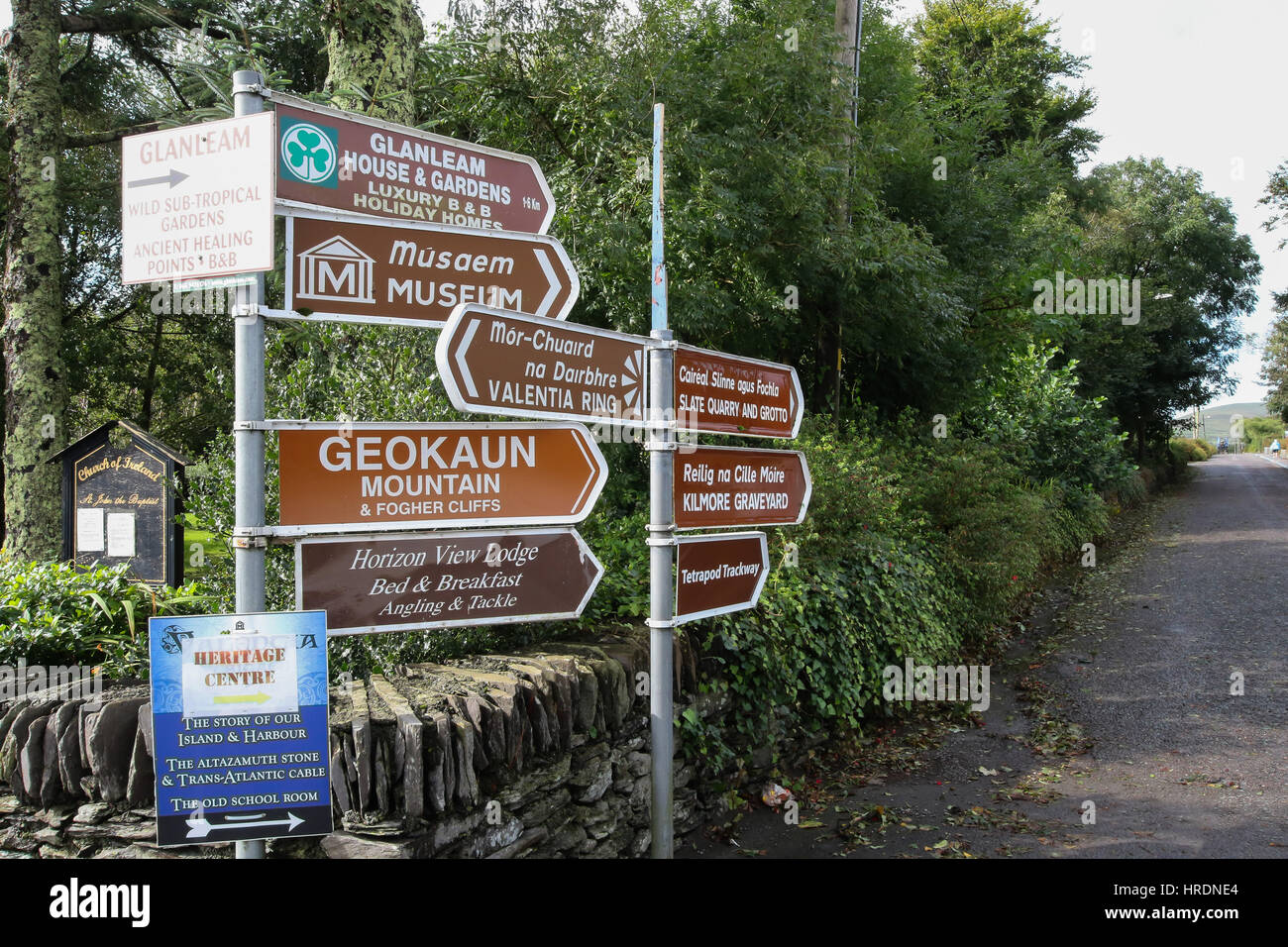Signs tourist attractions kerry hi-res stock photography and images - Alamy