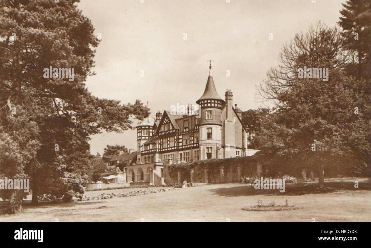 Berystede home of Henry and Helen Standish (10 Stock Photo - Alamy