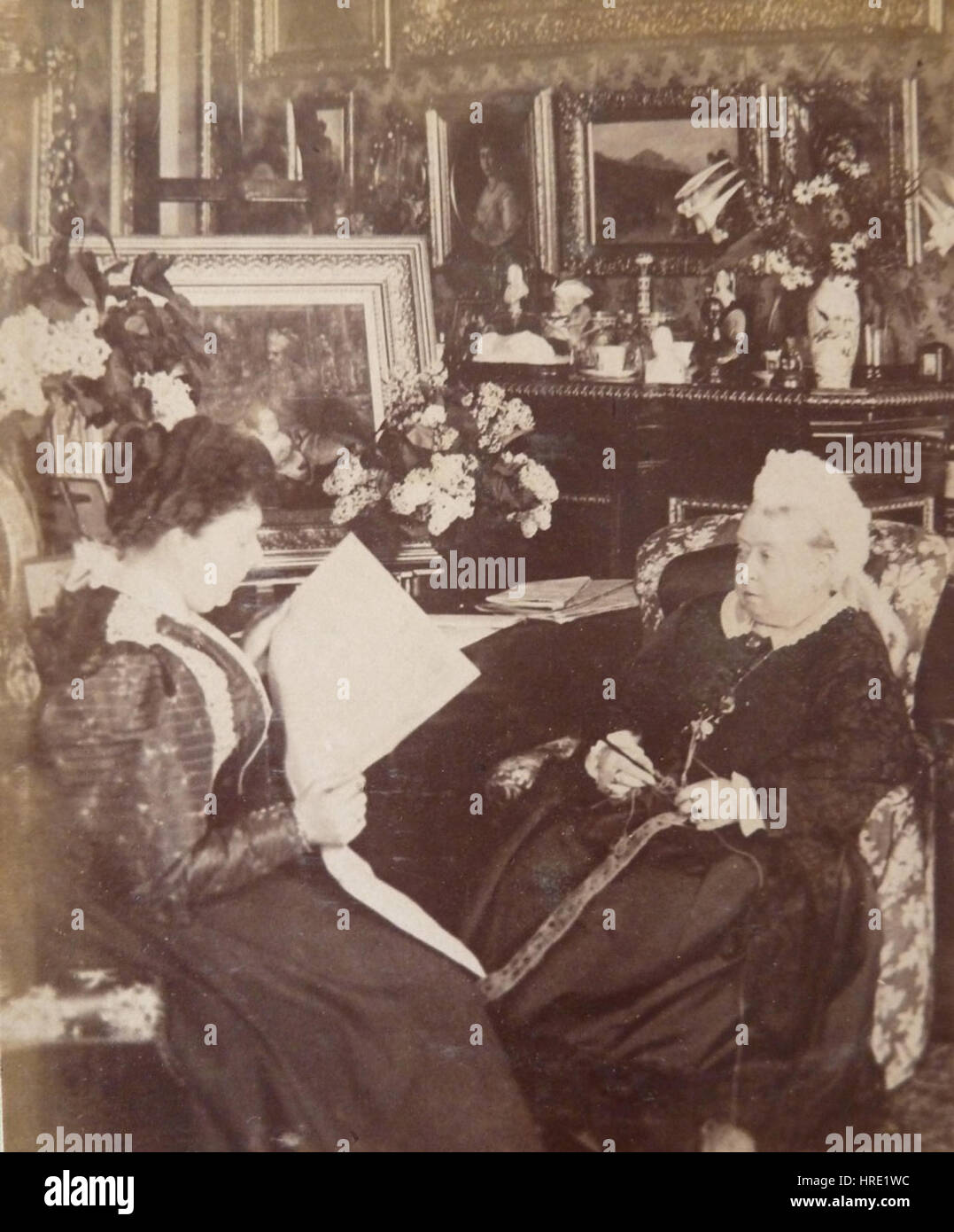 Princess Beatrice of Battenberg and Queen Victoria Stock Photo - Alamy