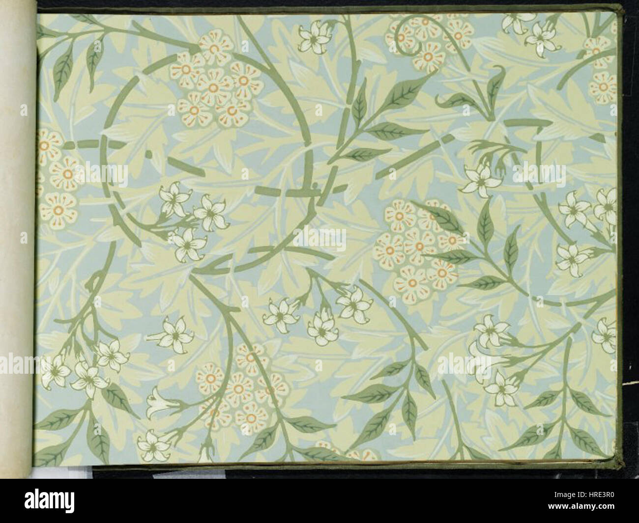 William morris and company pattern hi-res stock photography and images ...