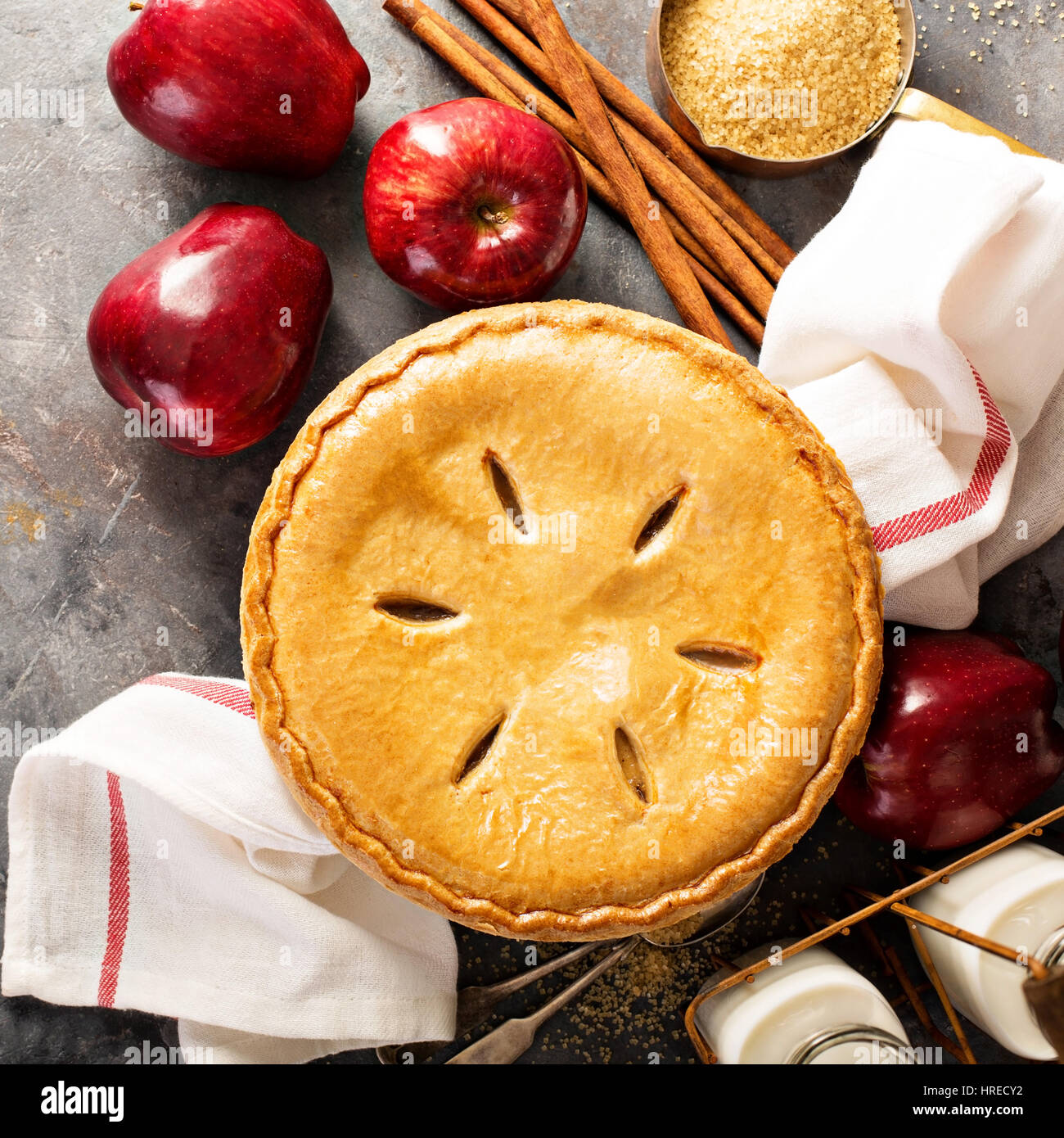 Apple pie in a wooden crate Stock Photo - Alamy
