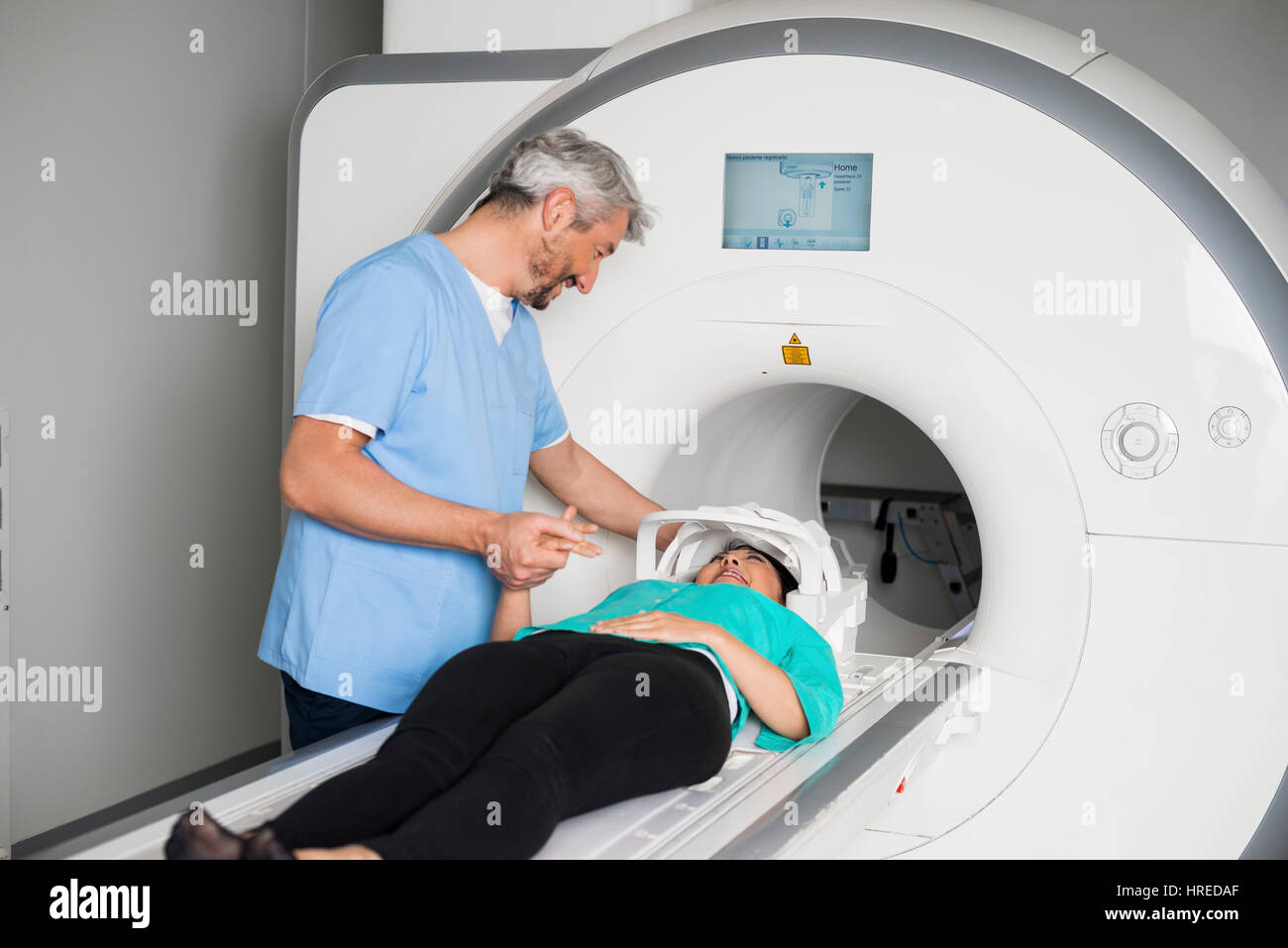 Mri scan machine hi-res stock photography and images - Alamy