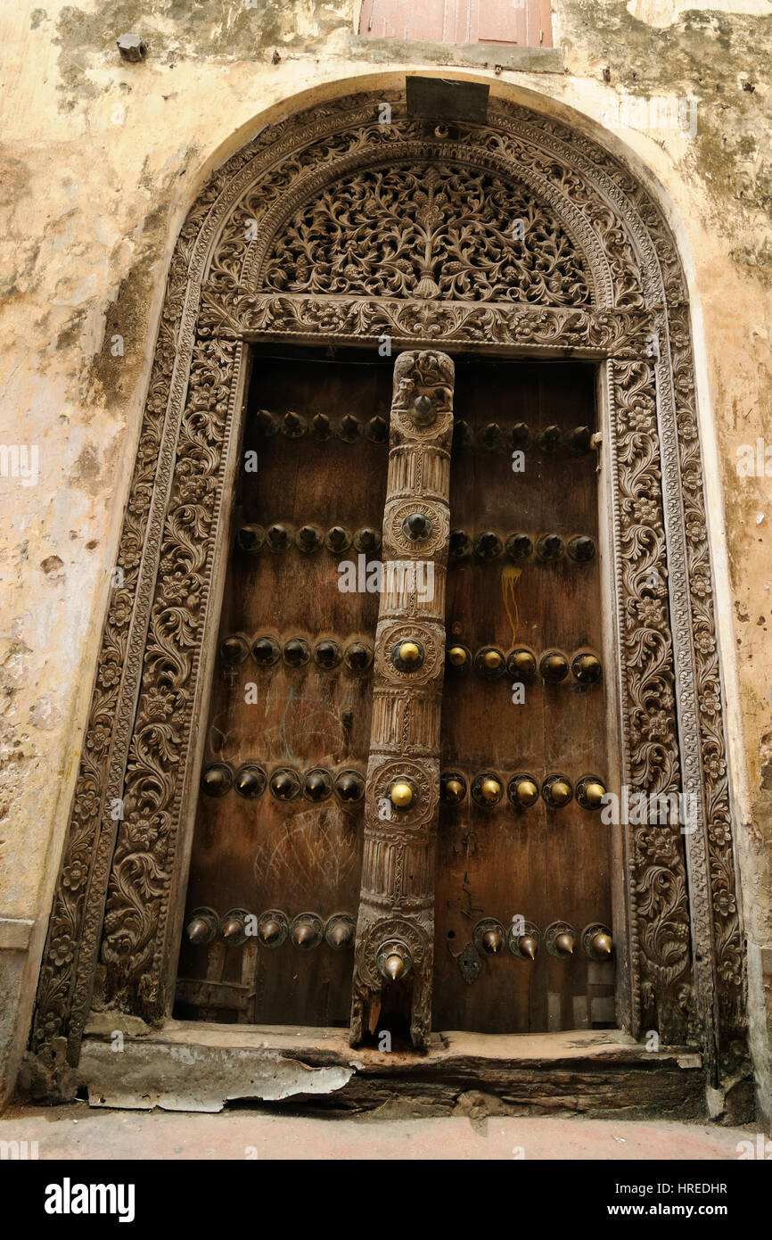 Traditional zanzibar house hi-res stock photography and images - Alamy