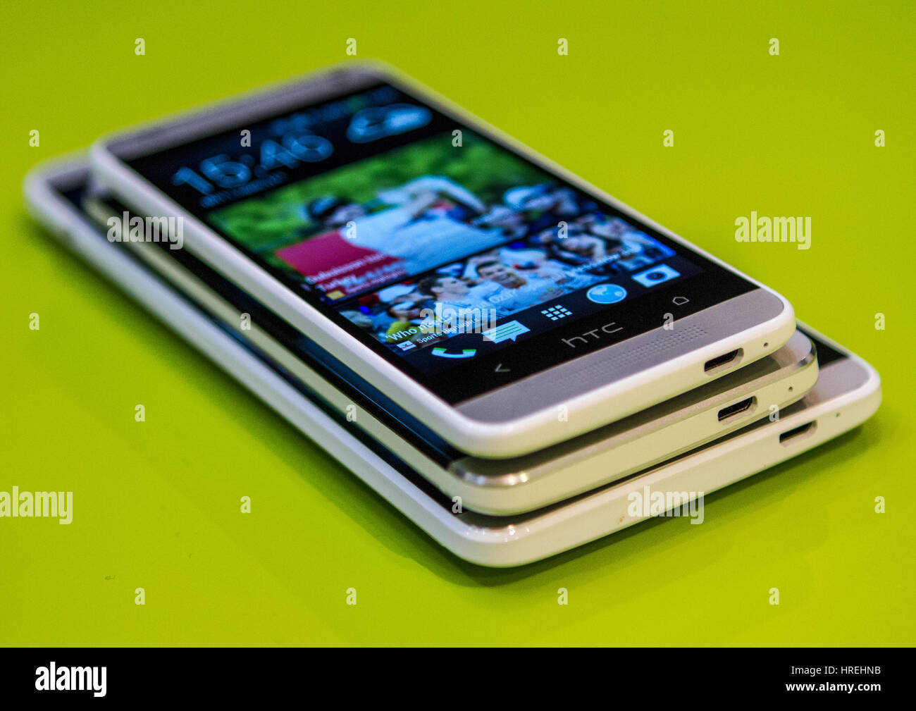 Screen sizes hi-res stock photography and images - Alamy