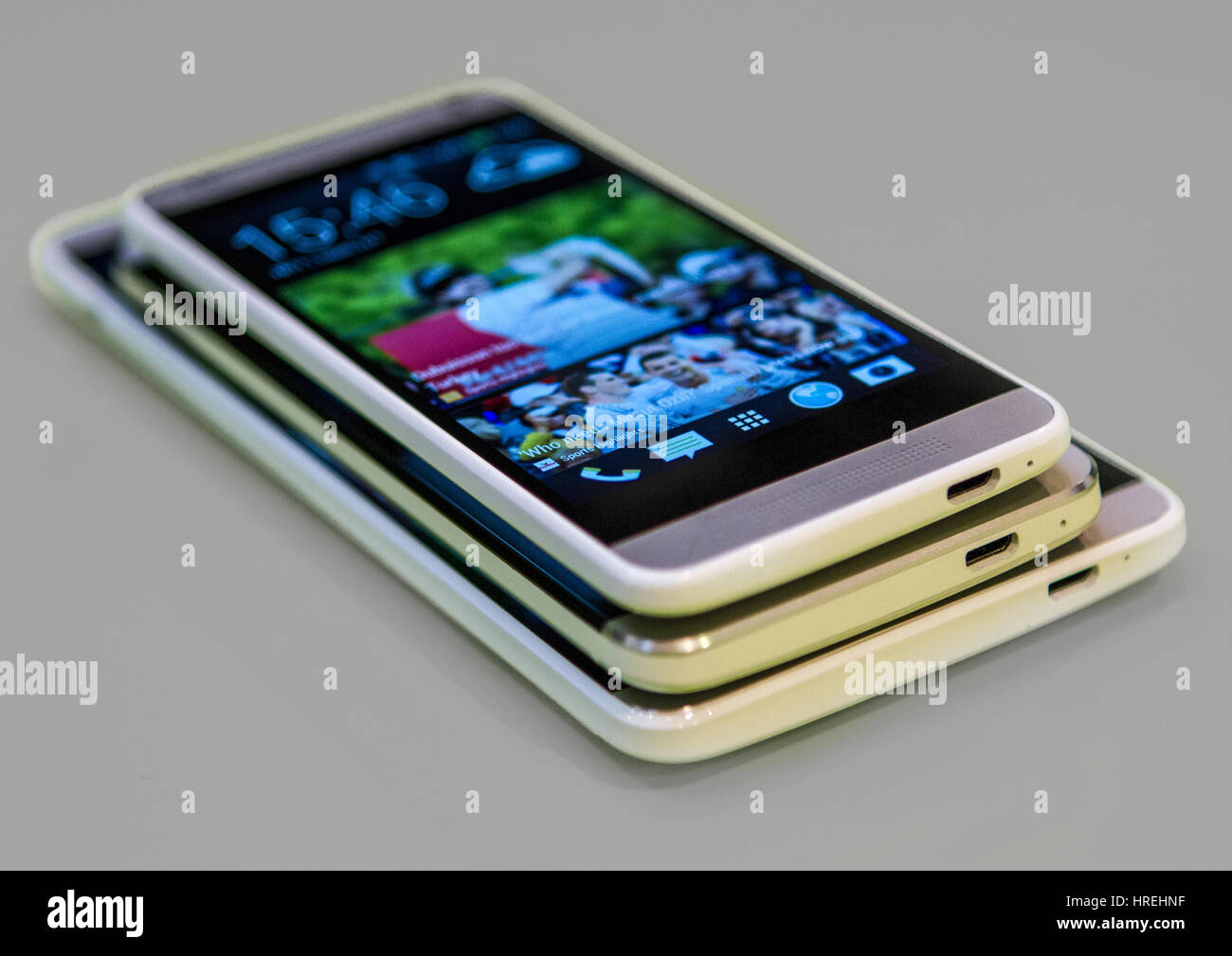 Different cell sizes hi-res stock photography and images - Alamy