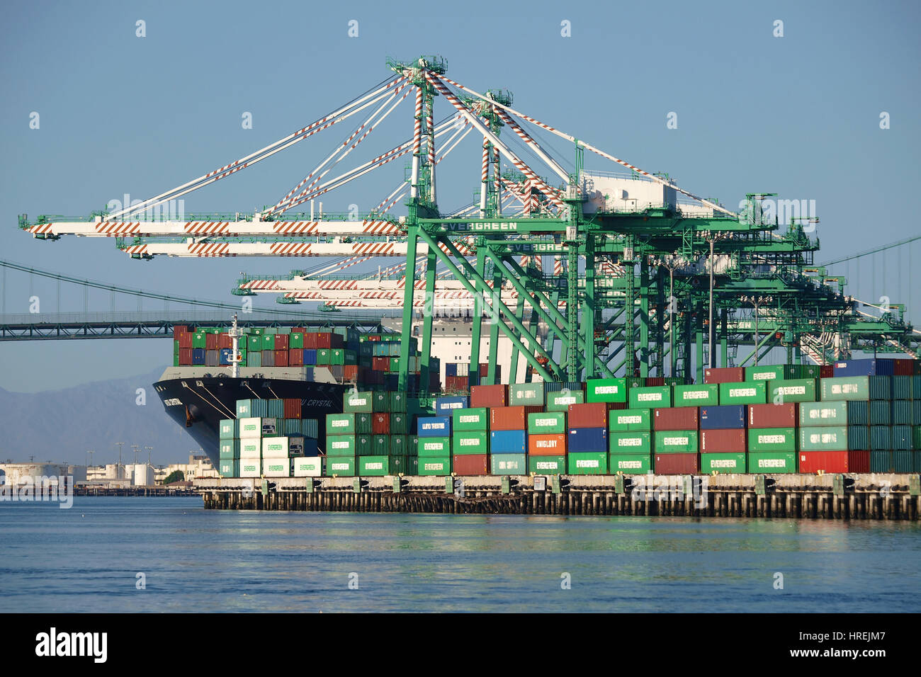 Los Angeles, California, USA - September 25, 2010: Busy cargo container ...