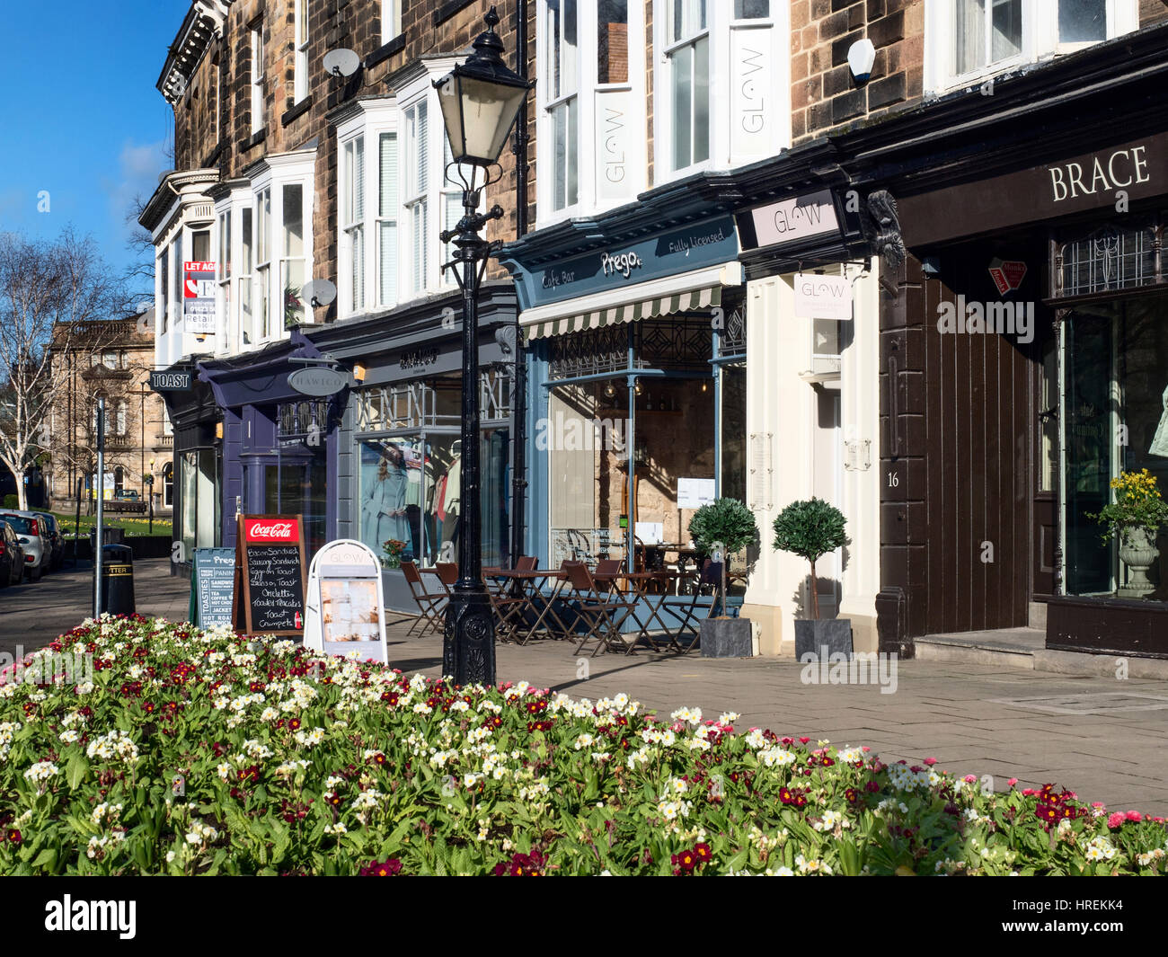 Harrogate town centre in spring hi-res stock photography and images - Alamy