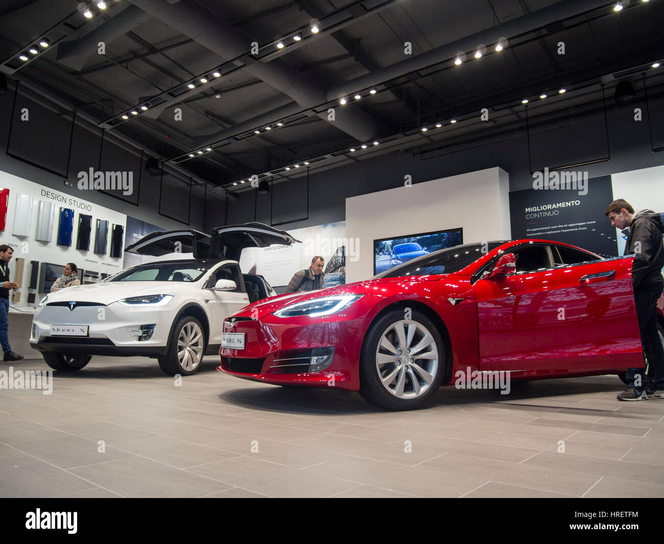 Tesla showroom , Milan Italy Stock Photo - Alamy
