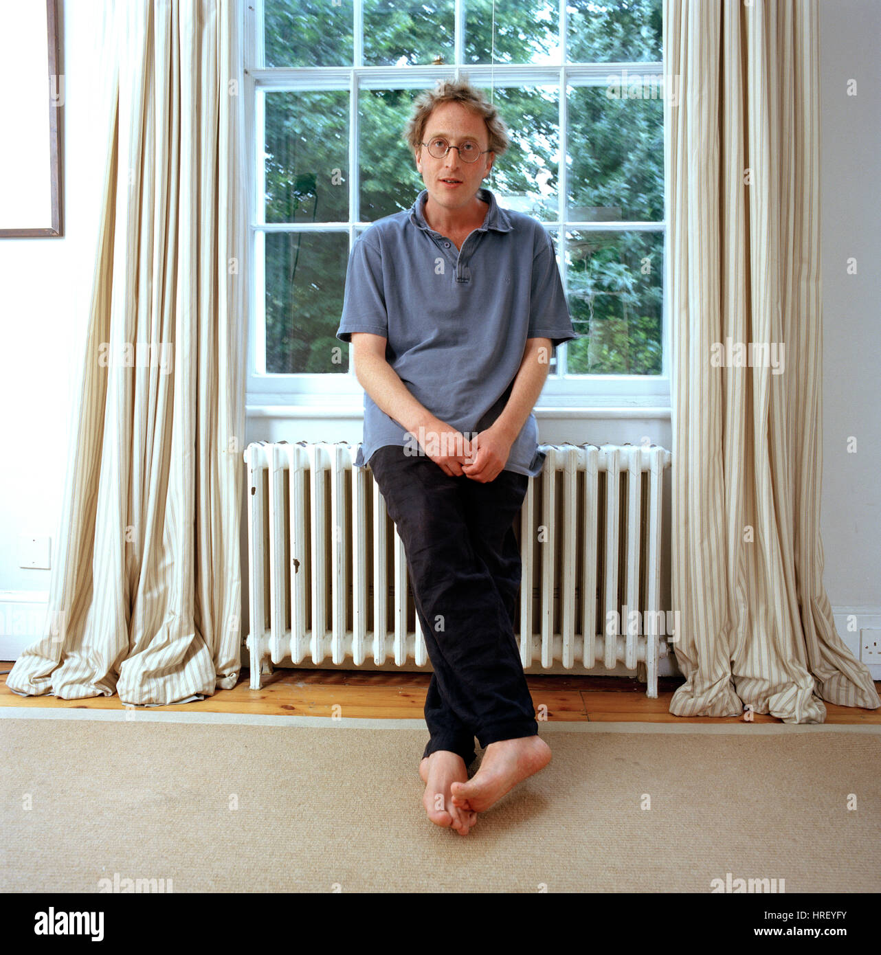 John ronson posed portrait hi-res stock photography and images - Alamy