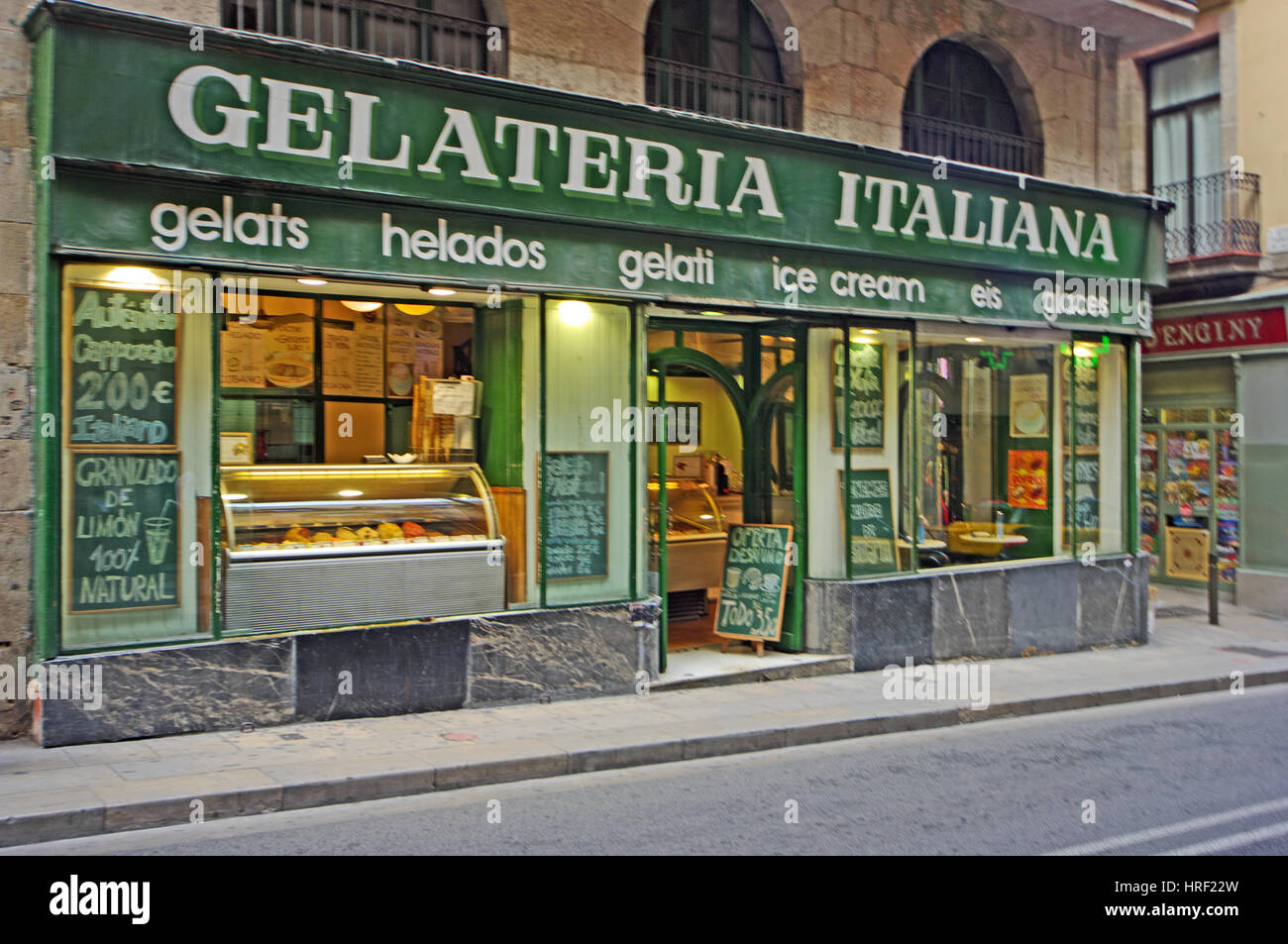 Old snack bar hi-res stock photography and images - Alamy