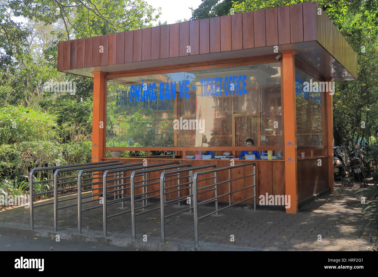 Saigon Zoo and Botanical Gardens ticket office in Ho Chi Minh City ...