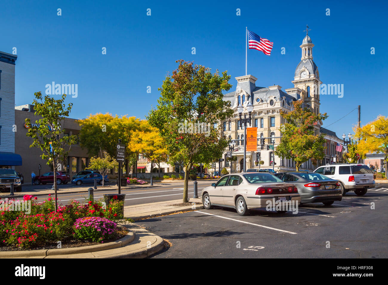 A street scene in downtown Wooster, Ohio, USA Stock Photo - Alamy